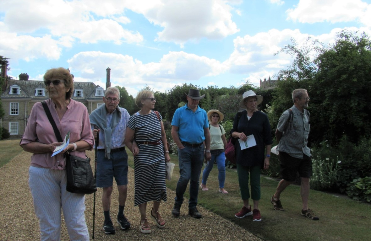 Woolbeding Garden visit 4th August 2022 | Midhurst Footpath Companions