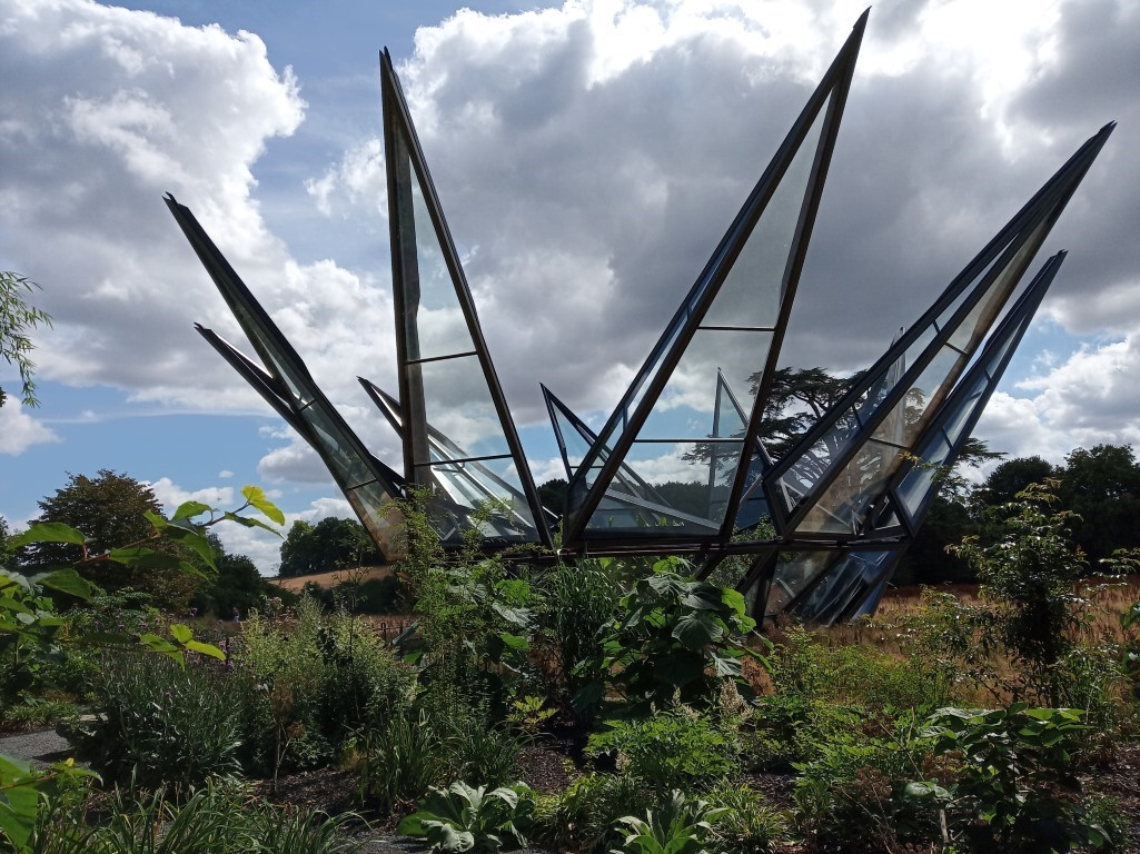 Woolbeding Garden visit 4th August 2022 | Midhurst Footpath Companions